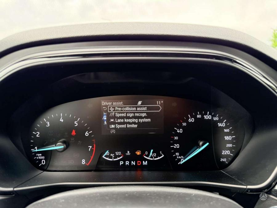 Black Ford Focus 2019 in Panevezys, with an engine capacity of 1.50 L and mileage of 211 thousand km for 8790 €, photo 19 on AUTOMOTO.COM.LV