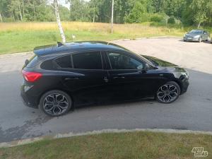 Black Ford Focus 2019 in Siauliai, with an engine capacity of 1.00 L and mileage of 215 thousand km for 7100 €, photo 7 on AUTOMOTO.COM.LV