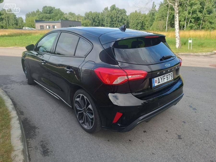 Black Ford Focus 2019 in Siauliai, with an engine capacity of 1.00 L and mileage of 215 thousand km for 7100 €, photo 8 on AUTOMOTO.COM.LV