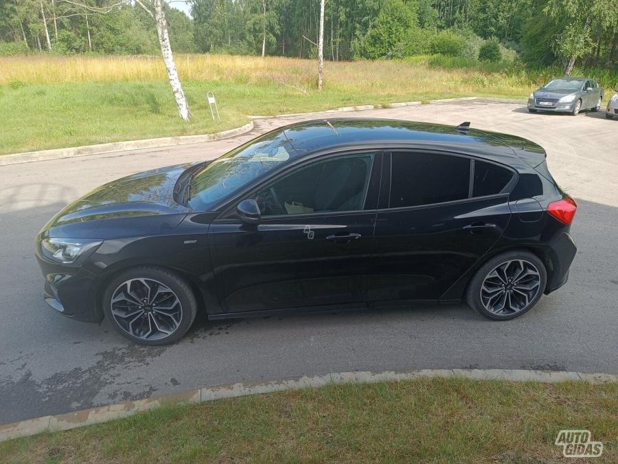 Black Ford Focus 2019 in Siauliai, with an engine capacity of 1.00 L and mileage of 215 thousand km for 7100 €, photo 10 on AUTOMOTO.COM.LV