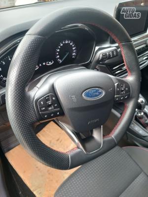 Black Ford Focus 2019 in Siauliai, with an engine capacity of 1.00 L and mileage of 215 thousand km for 7100 €, photo 14 on AUTOMOTO.COM.LV
