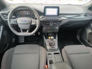 Black Ford Focus 2019 in Siauliai, with an engine capacity of 1.00 L and mileage of 215 thousand km for 7100 €, photo 17 on AUTOMOTO.COM.LV