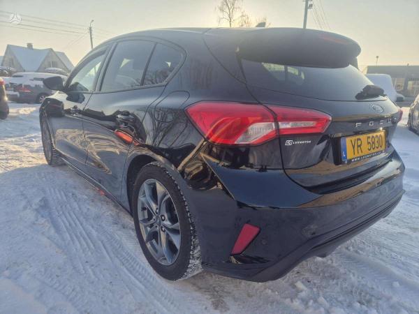 Melns Ford Focus 2020 Raseiniai, ar dzinēja tilpumu 1.00 L un nobraukumu 47 tūkst. km par 9950 €, foto 7 vietnē AUTOMOTO.COM.LV