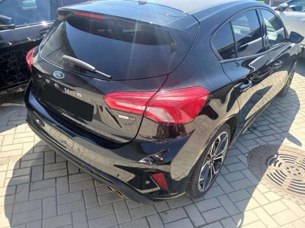 Black Ford Focus 2020 in Taurage, with an engine capacity of 1.00 L and mileage of 126 thousand km for 4600 €, photo 4 on AUTOMOTO.COM.LV