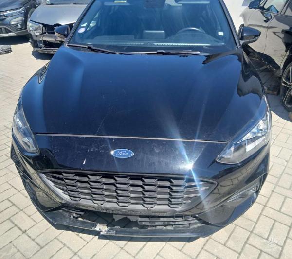 Black Ford Focus 2020 in Taurage, with an engine capacity of 1.00 L and mileage of 126 thousand km for 4600 €, photo 6 on AUTOMOTO.COM.LV