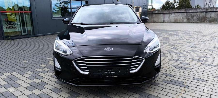 Black Ford Focus 2020 in Siauliai, with an engine capacity of 1.50 L and mileage of 243 thousand km for 9650 €, photo 3 on AUTOMOTO.COM.LV