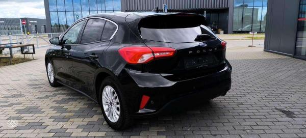 Melns Ford Focus 2020 Šauļi, ar dzinēja tilpumu 1.50 L un nobraukumu 243 tūkst. km par 9650 €, foto 4 vietnē AUTOMOTO.COM.LV