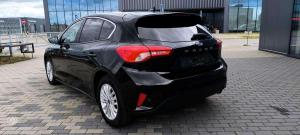 Black Ford Focus 2020 in Siauliai, with an engine capacity of 1.50 L and mileage of 243 thousand km for 9650 €, photo 5 on AUTOMOTO.COM.LV