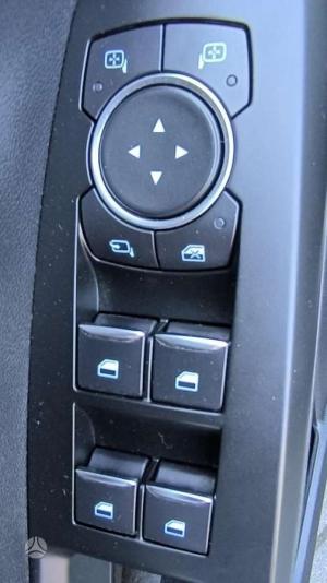 Black Ford Focus 2020 in Siauliai, with an engine capacity of 1.50 L and mileage of 243 thousand km for 8950 €, photo 26 on AUTOMOTO.COM.LV