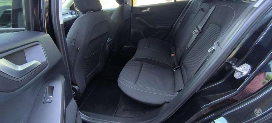 Black Ford Focus 2020 in Siauliai, with an engine capacity of 1.50 L and mileage of 243 thousand km for 8950 €, photo 27 on AUTOMOTO.COM.LV