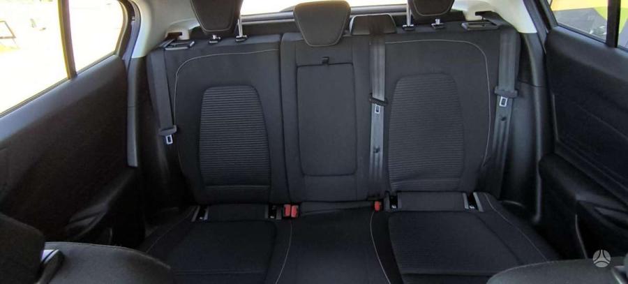 Black Ford Focus 2020 in Siauliai, with an engine capacity of 1.50 L and mileage of 243 thousand km for 8950 €, photo 29 on AUTOMOTO.COM.LV