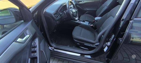 Ford Focus 2020 Šauļi vietnē Melns Ford Focus 2020 Šauļi, ar dzinēja tilpumu 1.50 L un nobraukumu 243 tūkst. km par 9150 €, foto 10 vietnē AUTOMOTO.COM.LV