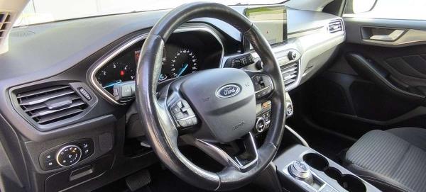 Ford Focus 2020 Šauļi vietnē Melns Ford Focus 2020 Šauļi, ar dzinēja tilpumu 1.50 L un nobraukumu 243 tūkst. km par 9150 €, foto 11 vietnē AUTOMOTO.COM.LV