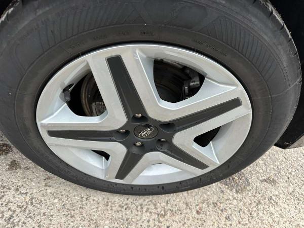 Black Ford Focus 2022 in Vilnius, with an engine capacity of 1.50 L and mileage of 154 thousand km for 10526 €, photo 8 on AUTOMOTO.COM.LV