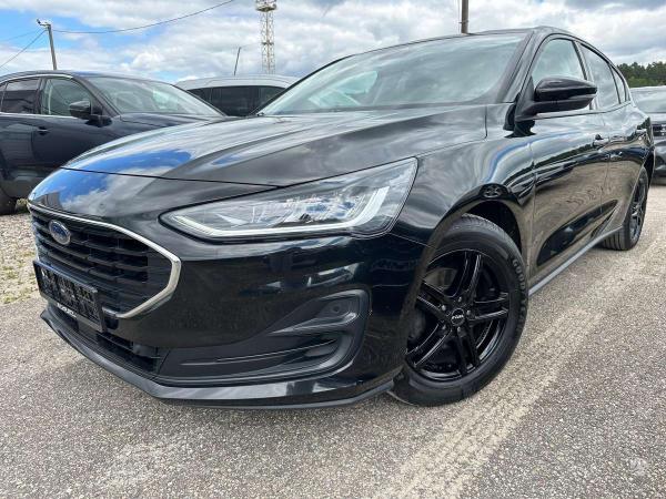 Black Ford Focus 2022 in Vilnius, with an engine capacity of 1.00 L and mileage of 164 thousand km for 8990 €, photo 3 on AUTOMOTO.COM.LV