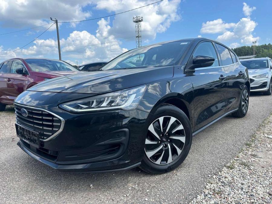 Black Ford Focus 2023 in Vilnius, with an engine capacity of 1.00 L and mileage of 151 thousand km for 11300 €, photo 1 on AUTOMOTO.COM.LV