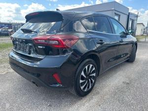 Black Ford Focus 2023 in Vilnius, with an engine capacity of 1.00 L and mileage of 151 thousand km for 11300 €, photo 12 on AUTOMOTO.COM.LV