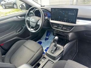 Black Ford Focus 2023 in Vilnius, with an engine capacity of 1.00 L and mileage of 151 thousand km for 11300 €, photo 17 on AUTOMOTO.COM.LV