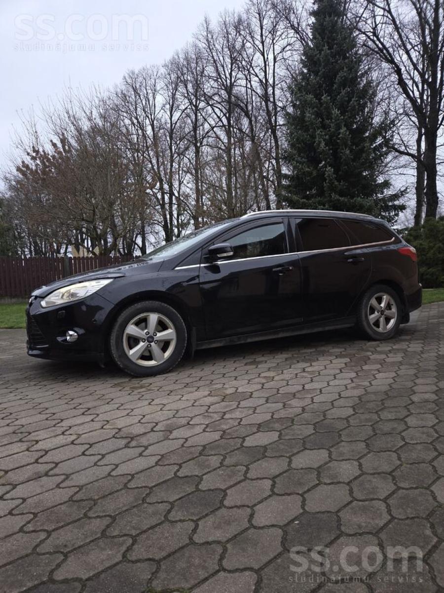Melns Ford Focus 2012 Bauska, ar dzinēja tilpumu 1.60 L un nobraukumu 460 tūkst. km par 2800 €, foto 3 vietnē AUTOMOTO.COM.LV