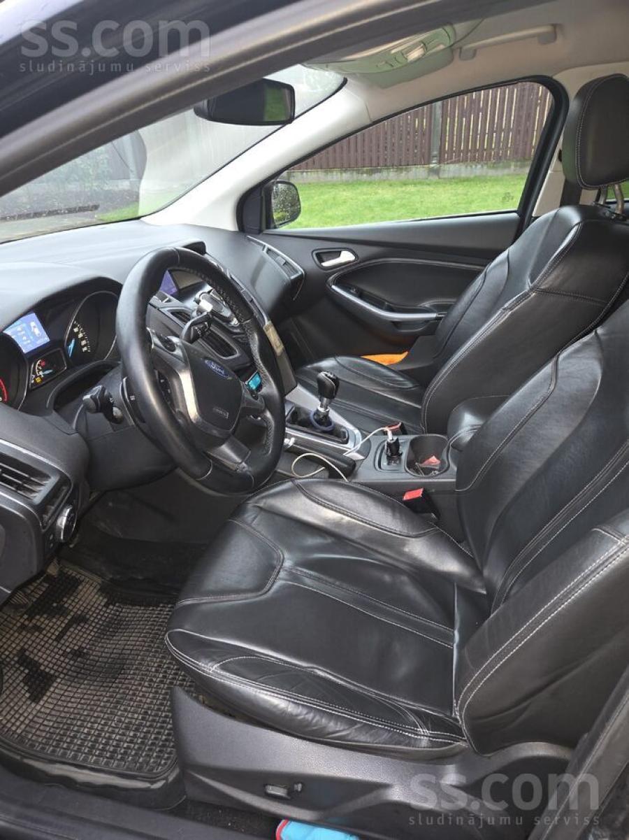 Melns Ford Focus 2012 Bauska, ar dzinēja tilpumu 1.60 L un nobraukumu 460 tūkst. km par 2800 €, foto 5 vietnē AUTOMOTO.COM.LV