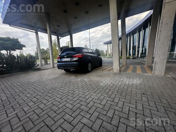 Black Ford Focus 2014 in Tukums, with an engine capacity of 1.60 L and mileage of 306 thousand km for 2650 €, photo 9 on AUTOMOTO.COM.LV