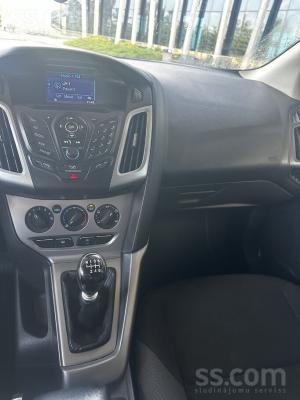 Melns Ford Focus 2014 Tukums, ar dzinēja tilpumu 1.60 L un nobraukumu 306 tūkst. km par 2650 €, foto 15 vietnē AUTOMOTO.COM.LV