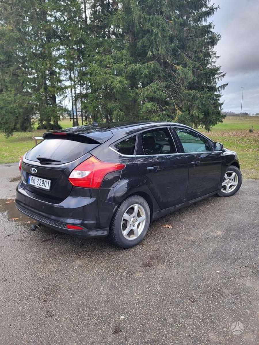 Black Ford Focus 2011 in Pasvalys, with an engine capacity of 1.56 L and mileage of 170 thousand km for 3150 €, photo 3 on AUTOMOTO.COM.LV