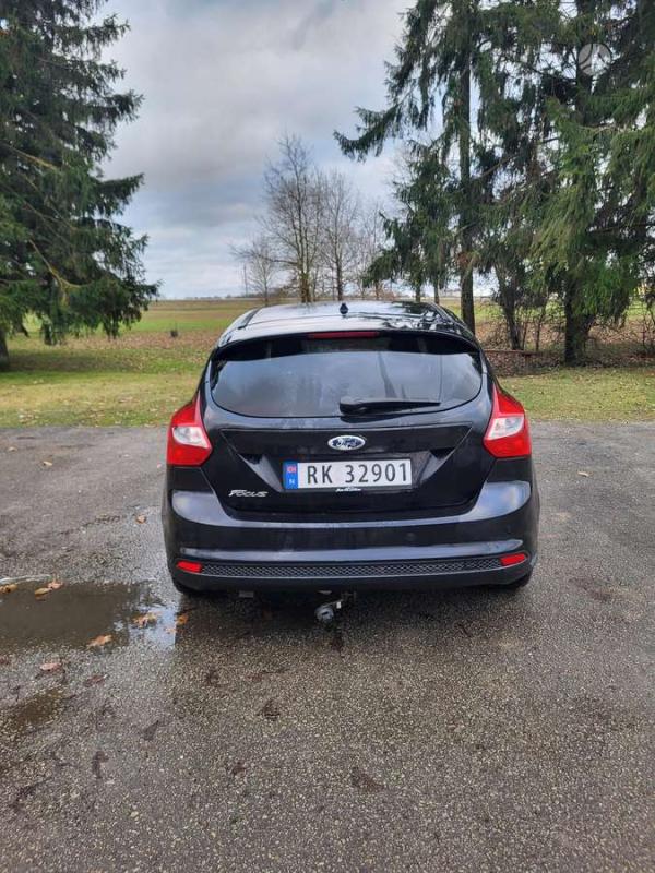 Melns Ford Focus 2011 Pasvalys, ar dzinēja tilpumu 1.56 L un nobraukumu 170 tūkst. km par 3150 €, foto 7 vietnē AUTOMOTO.COM.LV