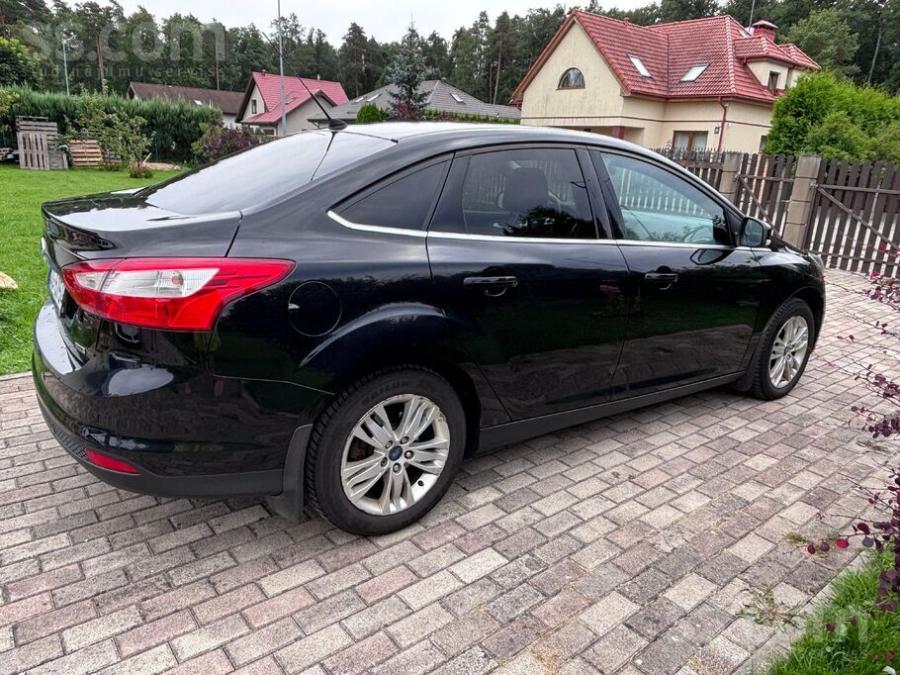 Black Ford Focus 2013 in Riga, with an engine capacity of 1.00 L and mileage of 120 thousand km for 4000 €, photo 2 on AUTOMOTO.COM.LV