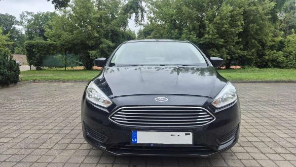 Black Ford Focus 2016 in Klaipeda, with an engine capacity of 2.00 L and mileage of 130 thousand km for 3499 €, photo 6 on AUTOMOTO.COM.LV