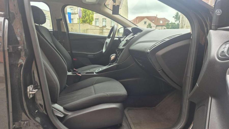 Black Ford Focus 2016 in Klaipeda, with an engine capacity of 2.00 L and mileage of 130 thousand km for 3290 €, photo 11 on AUTOMOTO.COM.LV