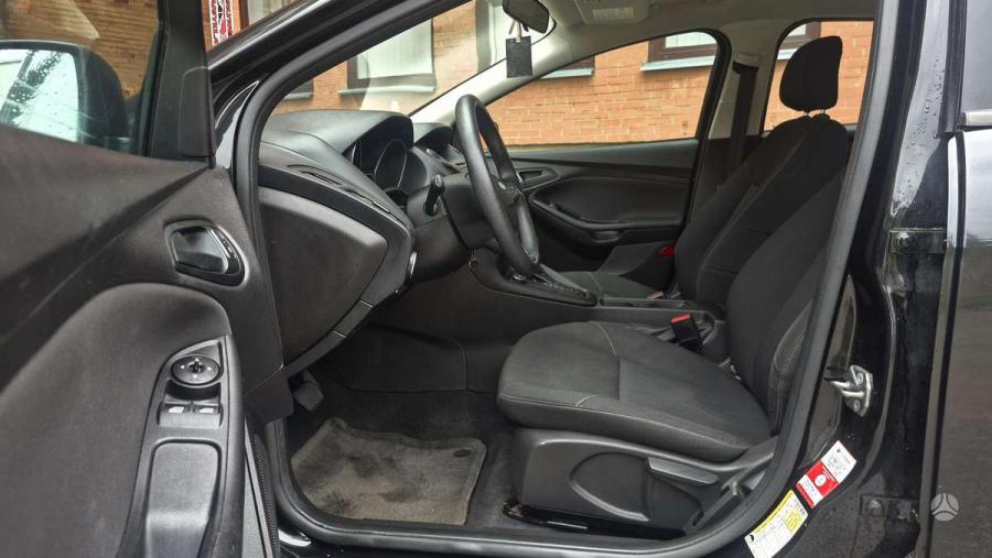 Melns Ford Focus 2016 Klaipėda, ar dzinēja tilpumu 2.00 L un nobraukumu 130 tūkst. km par 3300 €, foto 13 vietnē AUTOMOTO.COM.LV