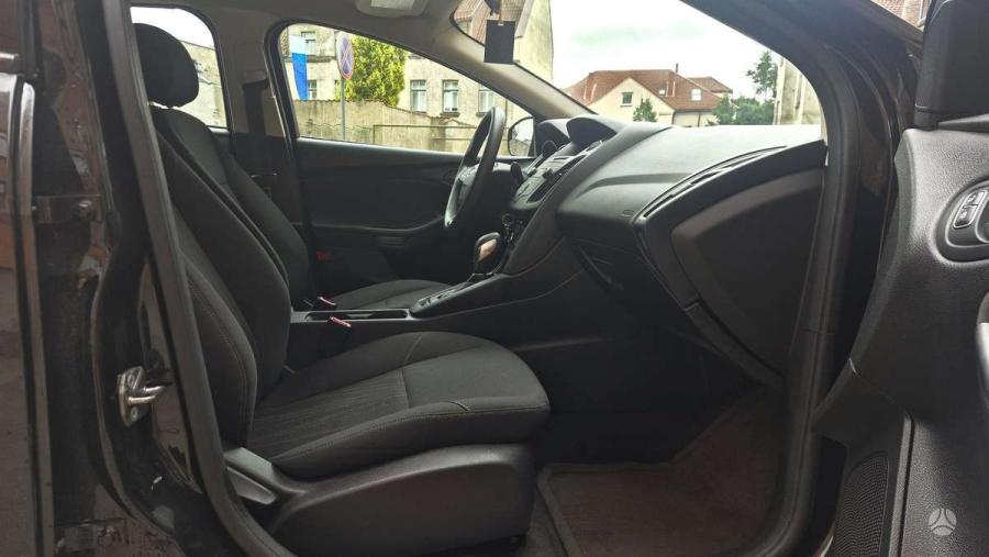 Melns Ford Focus 2016 Klaipėda, ar dzinēja tilpumu 2.00 L un nobraukumu 130 tūkst. km par 3300 €, foto 15 vietnē AUTOMOTO.COM.LV