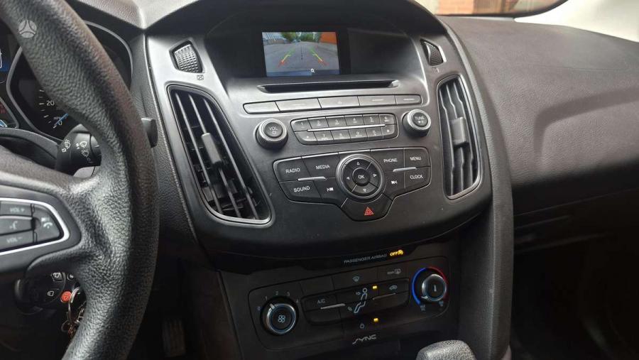 Melns Ford Focus 2016 Klaipėda, ar dzinēja tilpumu 2.00 L un nobraukumu 130 tūkst. km par 3300 €, foto 18 vietnē AUTOMOTO.COM.LV