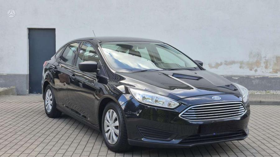 Black Ford Focus 2016 in Klaipeda, with an engine capacity of 2.00 L and mileage of 130 thousand km for 3599 €, photo 4 on AUTOMOTO.COM.LV