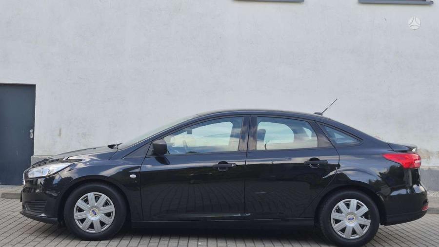 Black Ford Focus 2016 in Klaipeda, with an engine capacity of 2.00 L and mileage of 130 thousand km for 3599 €, photo 6 on AUTOMOTO.COM.LV