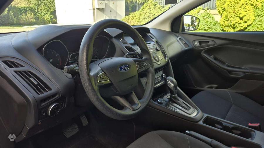 Black Ford Focus 2016 in Klaipeda, with an engine capacity of 2.00 L and mileage of 130 thousand km for 3599 €, photo 17 on AUTOMOTO.COM.LV