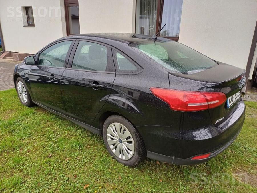 Black Ford Focus 2017 in Riga, with an engine capacity of 1.50 L and mileage of 205 thousand km for 5900 €, photo 3 on AUTOMOTO.COM.LV