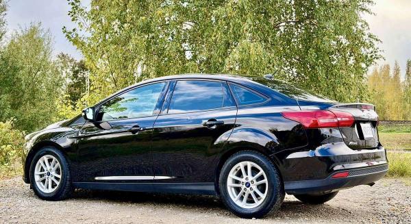 Melns Ford Focus 2017 Šauļi, ar dzinēja tilpumu 2.00 L un nobraukumu 172 tūkst. km par 5999 €, foto 4 vietnē AUTOMOTO.COM.LV
