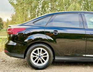 Melns Ford Focus 2017 Šauļi, ar dzinēja tilpumu 2.00 L un nobraukumu 172 tūkst. km par 5999 €, foto 10 vietnē AUTOMOTO.COM.LV