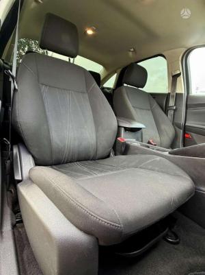 Melns Ford Focus 2017 Šauļi, ar dzinēja tilpumu 2.00 L un nobraukumu 172 tūkst. km par 5999 €, foto 23 vietnē AUTOMOTO.COM.LV