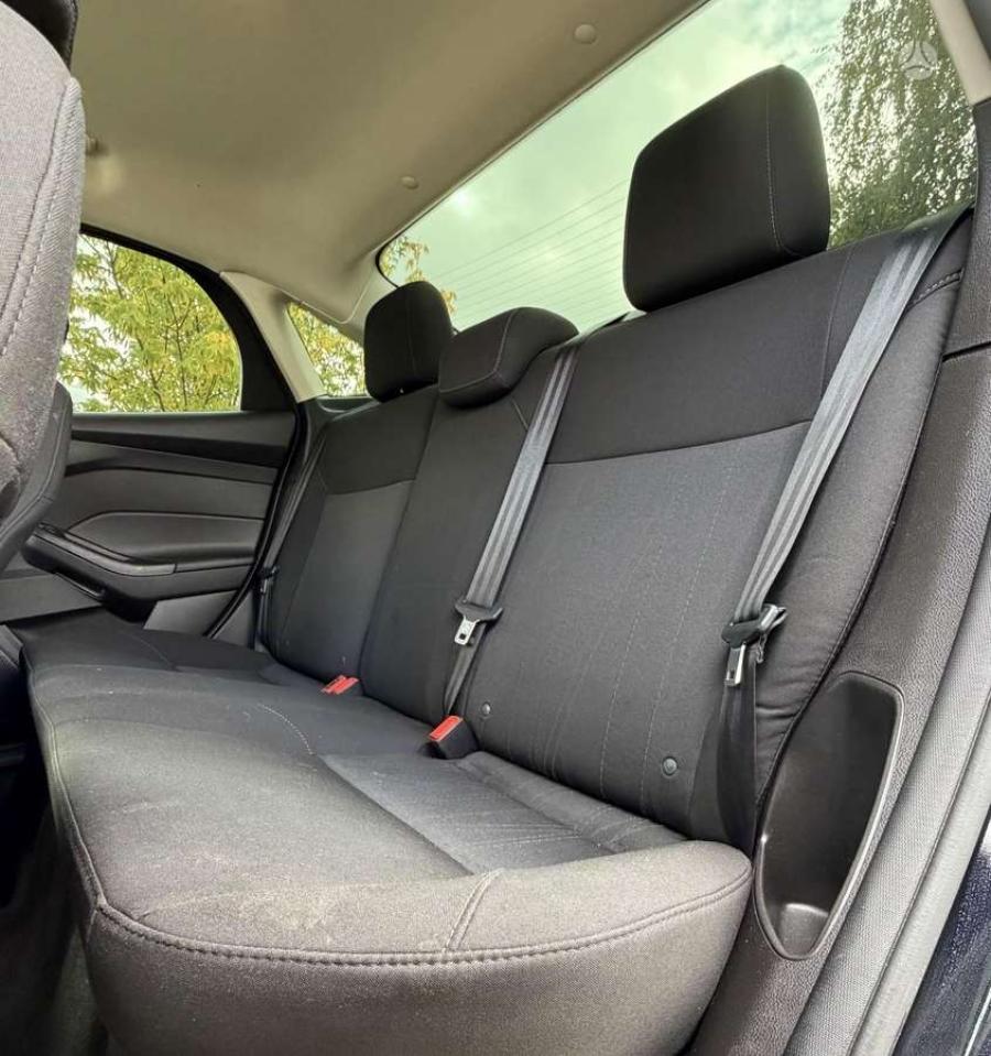Melns Ford Focus 2017 Šauļi, ar dzinēja tilpumu 2.00 L un nobraukumu 172 tūkst. km par 5999 €, foto 26 vietnē AUTOMOTO.COM.LV