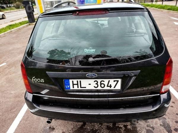 Black Ford Focus 2000 in Riga, with an engine capacity of 1.60 L and mileage of 275 thousand km for 500 €, photo 3 on AUTOMOTO.COM.LV