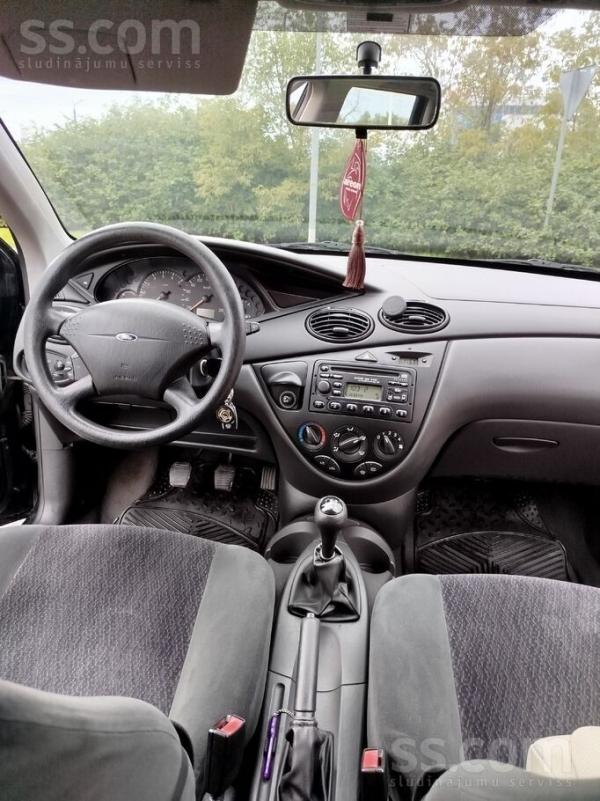 Black Ford Focus 2000 in Riga, with an engine capacity of 1.60 L and mileage of 275 thousand km for 500 €, photo 9 on AUTOMOTO.COM.LV