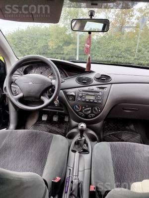 Black Ford Focus 2000 in Riga, with an engine capacity of 1.60 L and mileage of 275 thousand km for 500 €, photo 9 on AUTOMOTO.COM.LV