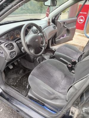 Black Ford Focus 2000 in Riga, with an engine capacity of 1.60 L and mileage of 275 thousand km for 500 €, photo 13 on AUTOMOTO.COM.LV