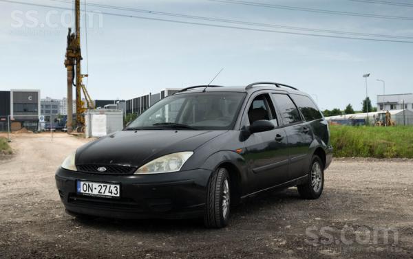 Black Ford Focus 2004 in Riga, with an engine capacity of 1.80 L and mileage of 322 thousand km for 500 €, photo 2 on AUTOMOTO.COM.LV