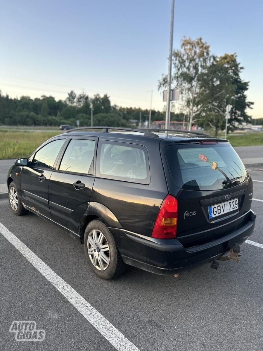 Black Ford Focus 2004 in Kaunas, with an engine capacity of 1.80 L and mileage of 321 thousand km for 499 €, photo 8 on AUTOMOTO.COM.LV