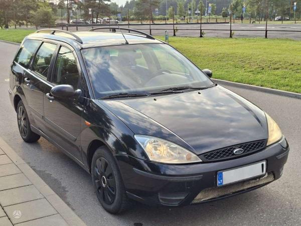 Black Ford Focus 2004 in Vilnius, with an engine capacity of 1.80 L and mileage of 276 thousand km for 300 €, photo 3 on AUTOMOTO.COM.LV