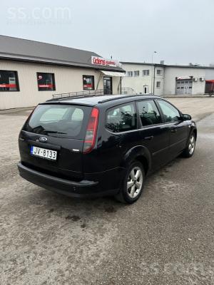 Melns Ford Focus 2005 Jēkabpils, ar dzinēja tilpumu 2.00 L un nobraukumu 371 tūkst. km par 1600 €, foto 3 vietnē AUTOMOTO.COM.LV